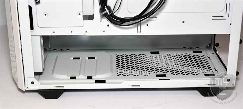 be quiet Pure Base 500DX 360mm Radiator with 3.5" Drive-Cage? : r/buildapc